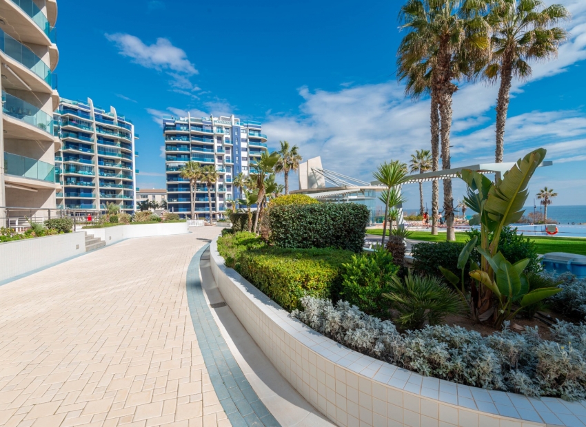 Luxury Fifth-Floor Apartment with Stunning Balconies an